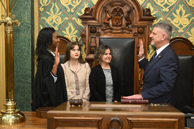 Rep. Hoadley sworn into office as Michigan House begins 2025-26 term ...